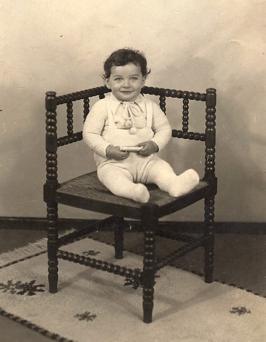 About – Tswi J. Herschel